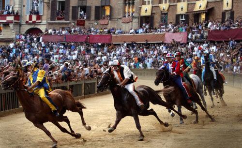 Palio di Siena, la città festeggia l'Assunta - Formiche.net
