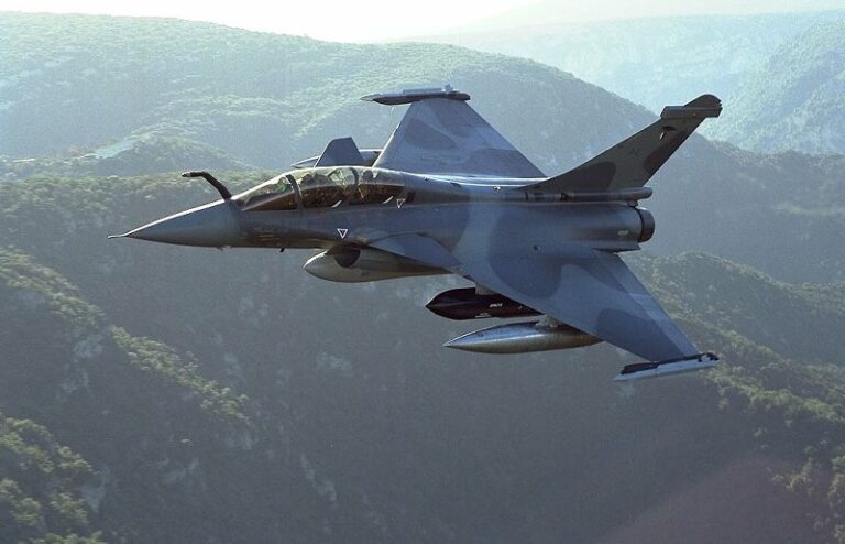 Finmeccanica, Bae e Dassault. La battaglia fra i caccia si gioca a ...