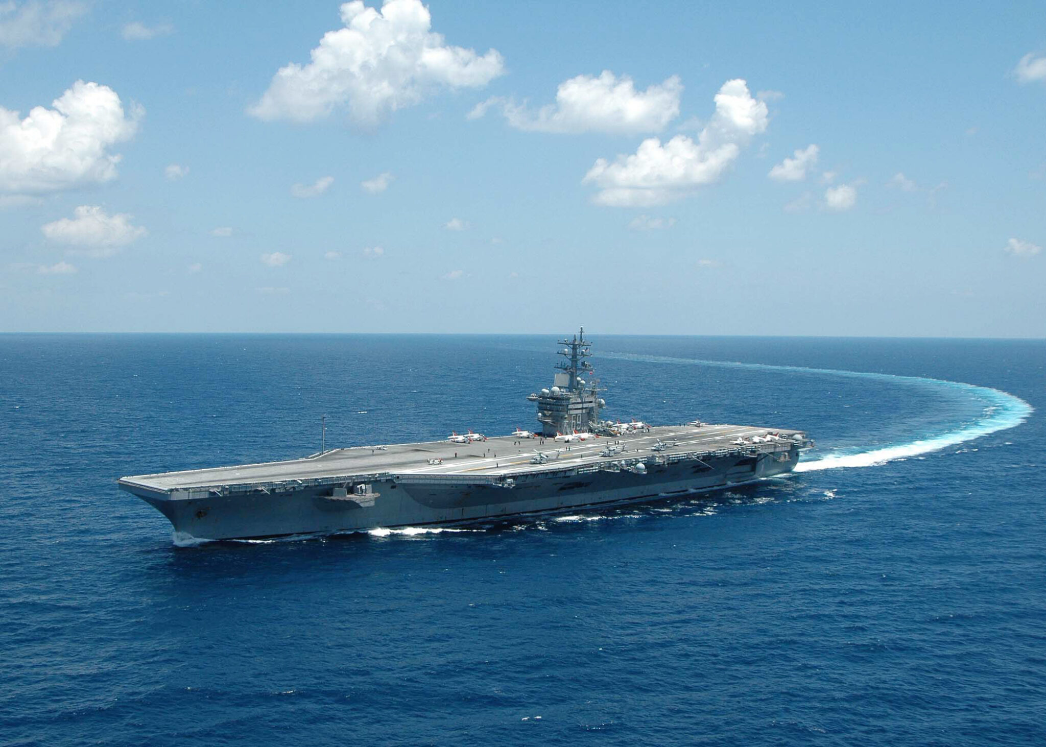 La Nimitz arriva nei Caraibi mentre sale la tensione tra Washington e l ...