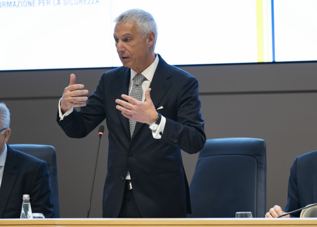 Intelligence, IA e sicurezza nazionale. Le sfide all'orizzonte secondo ...